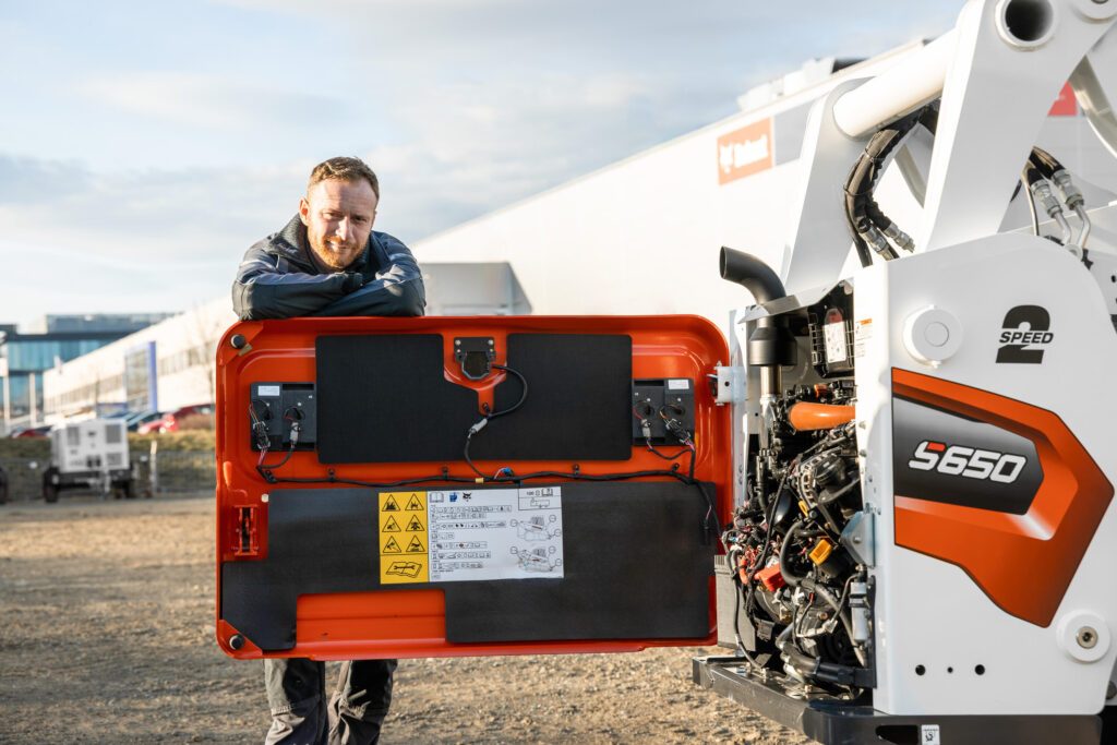 So verstehe ich die technischen Daten eines Kompaktladers - bobcat